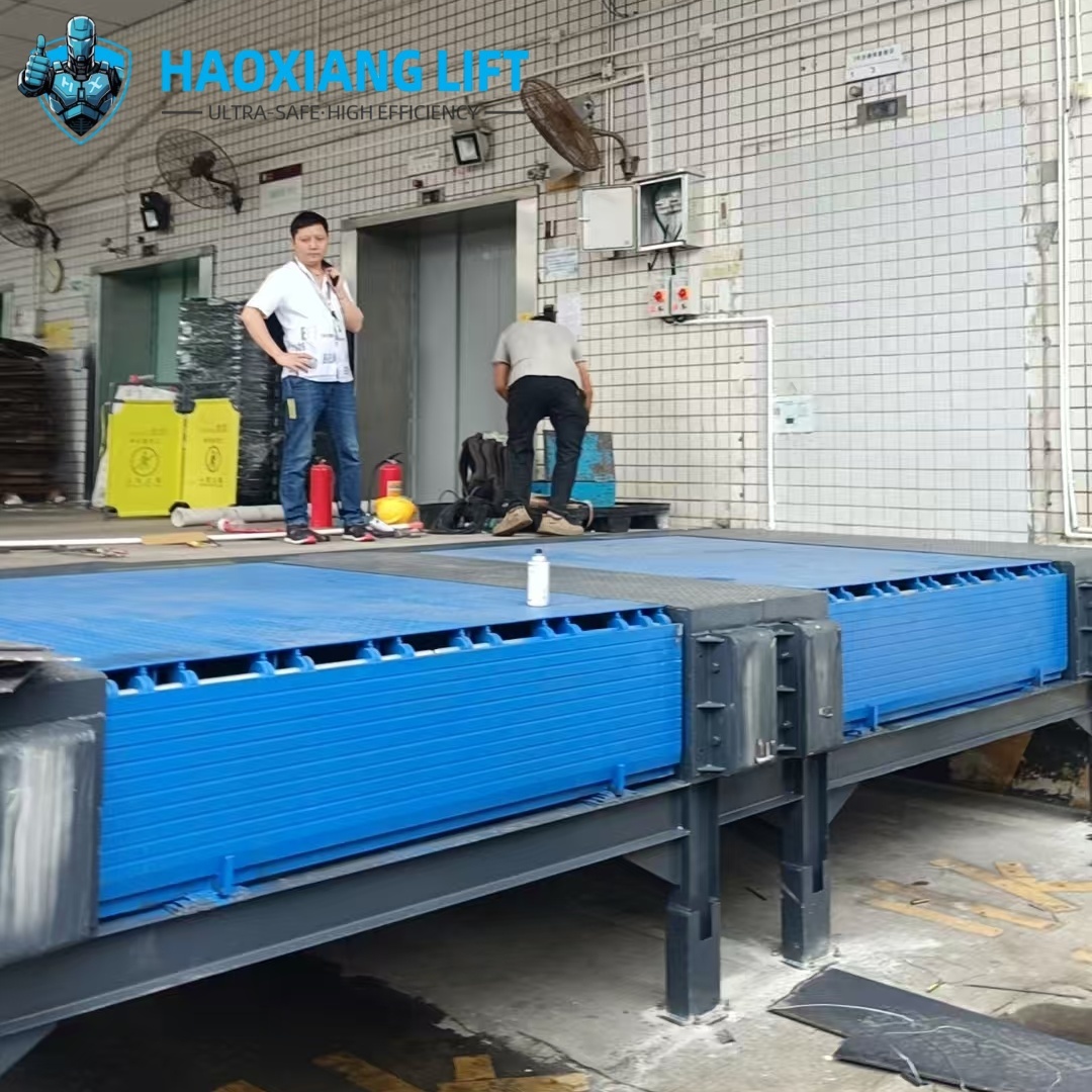 Hydraulic Dock Leveler - Heavy-Duty Adjustable Loading Platform